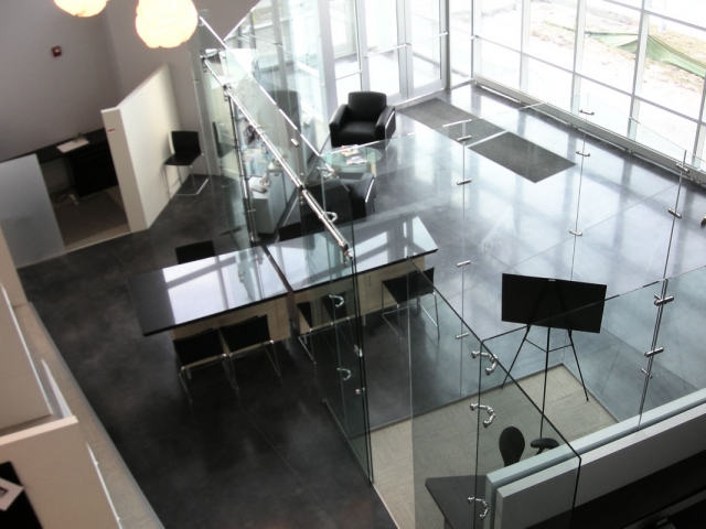 Freestanding Glass Walls & Partitions | Avanti Systems USA
