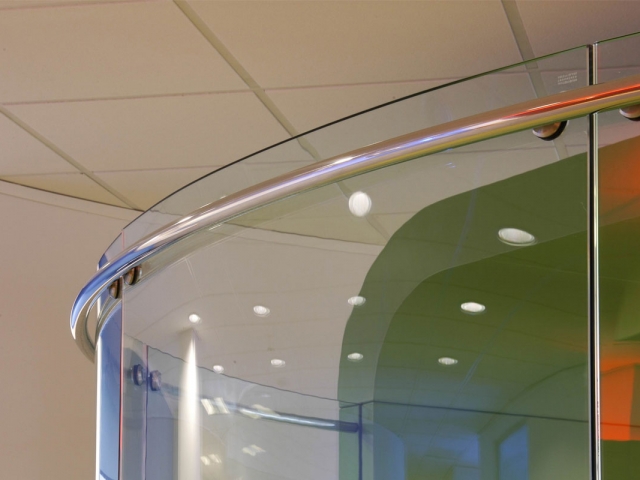 Freestanding Glass Walls & Partitions | Avanti Systems USA