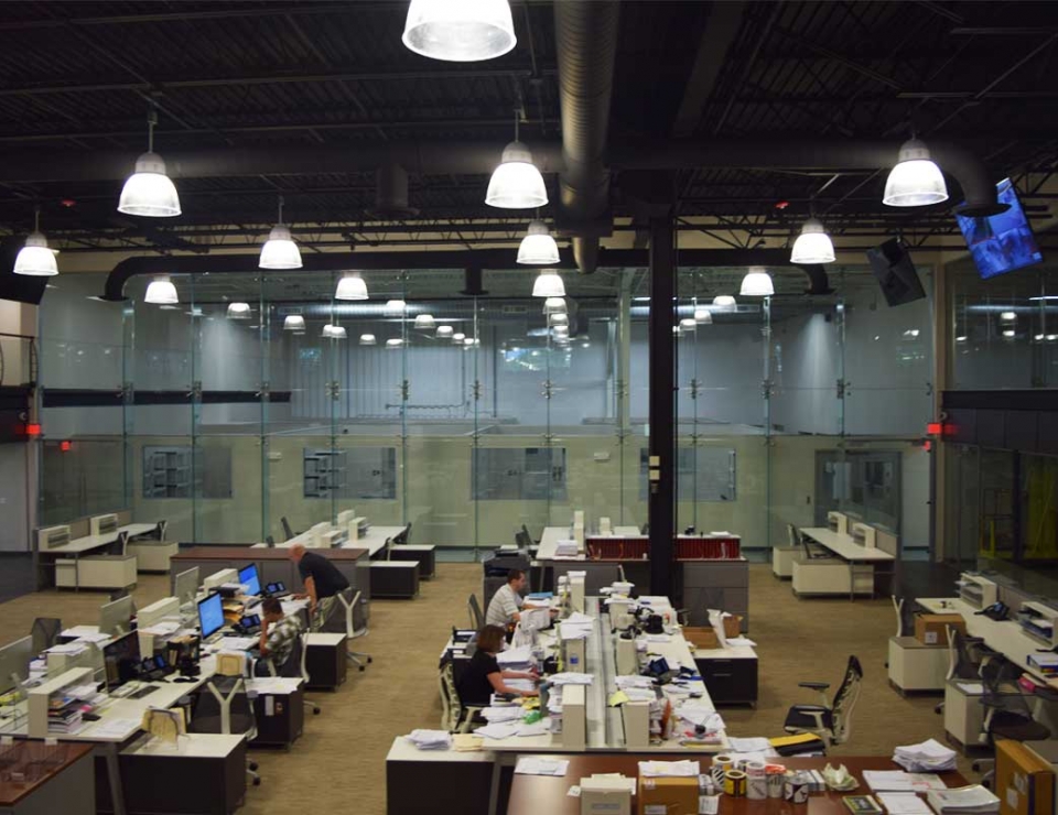 Point Support Glass Wall Partitions | Avanti Systems USA