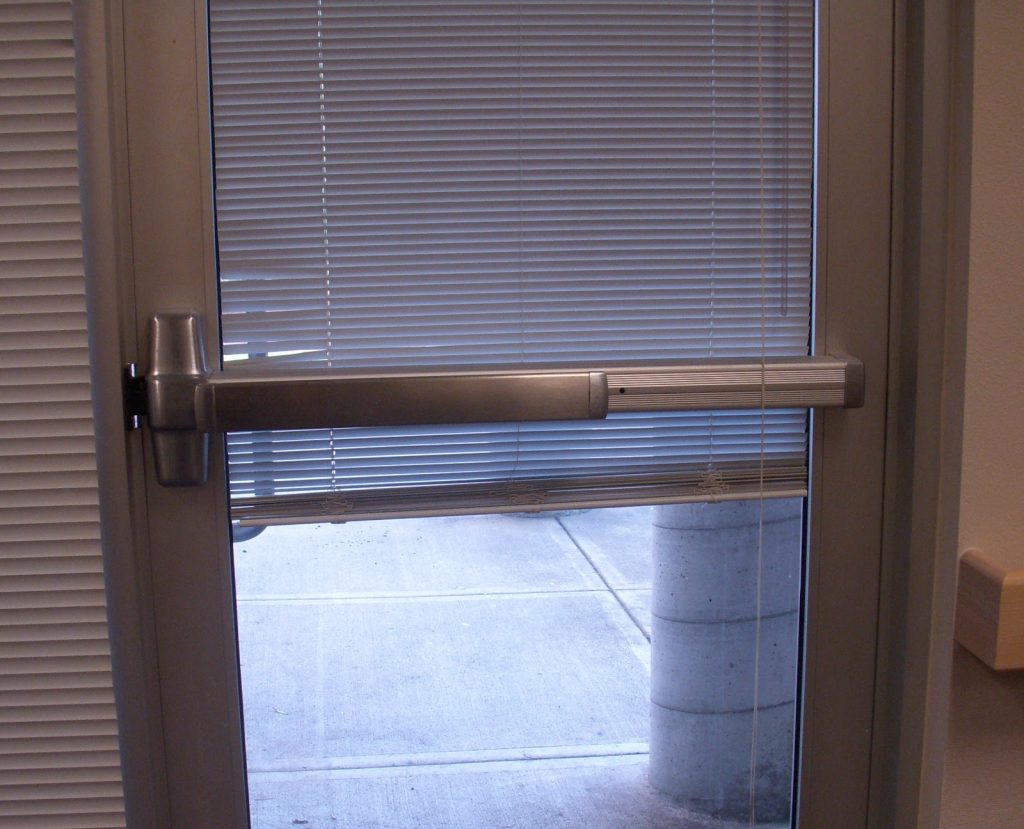 How to Select Glass Panic Doors for Commercial Spaces | Avanti Systems