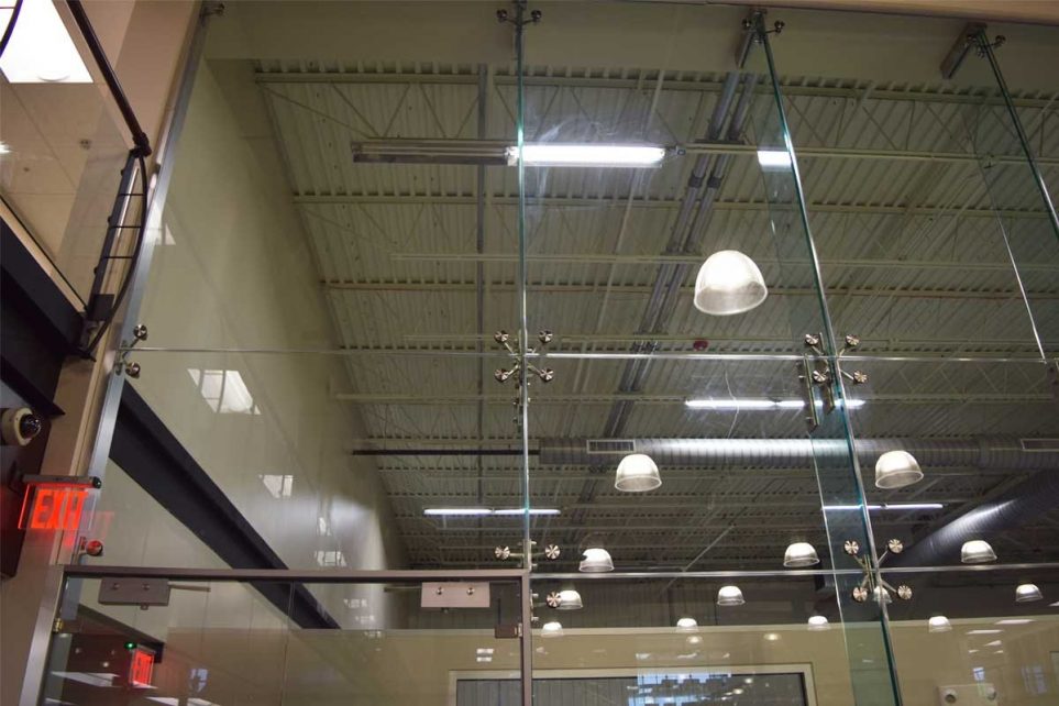 point supported glass | Avanti Systems