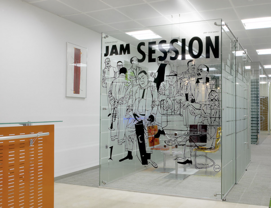 11 Tempered Glass Office Wall Panel Design Ideas | Avanti Systems